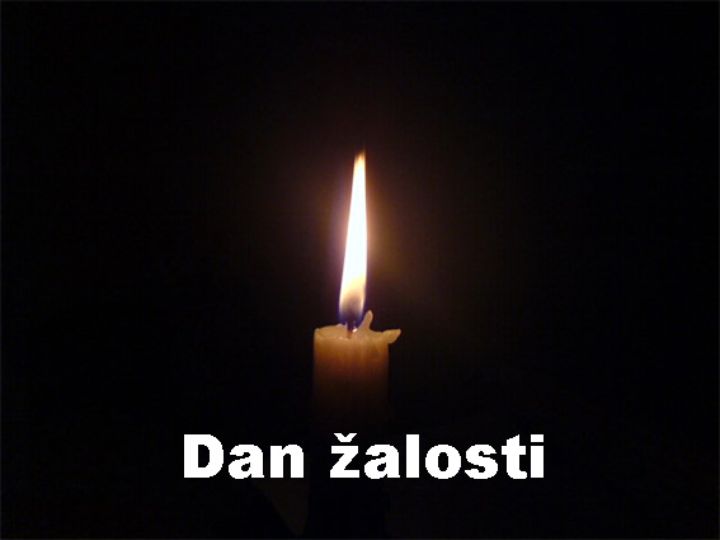 U Srbiji danas Dan žalosti povodom godišnjice stradanja građana u padu ...